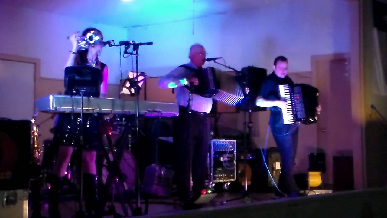 MOLLIE B & SQUEEZEBOX & ALFRED VRAZEL-POLKA JAM-GRANGER, TX. 01-17-2015 ...