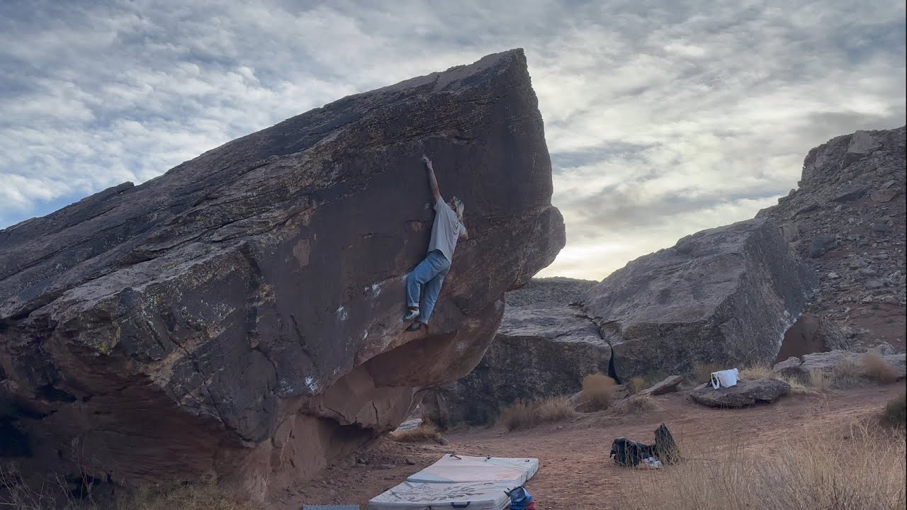 Sean // Ripploid // Moe's Valley Bouldering x Tee Pee Area - YouTube