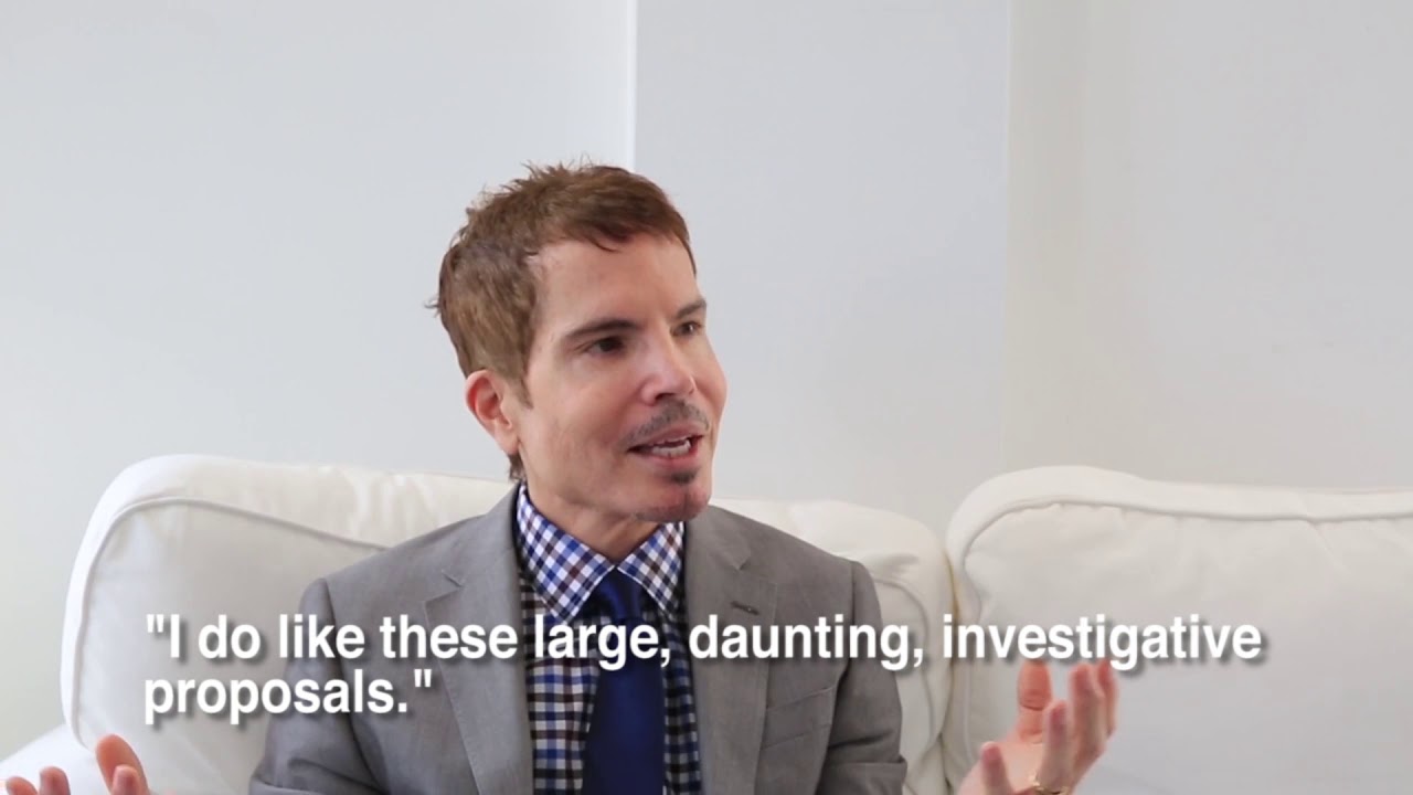 GERALD POSNER in 33 seconds - YouTube