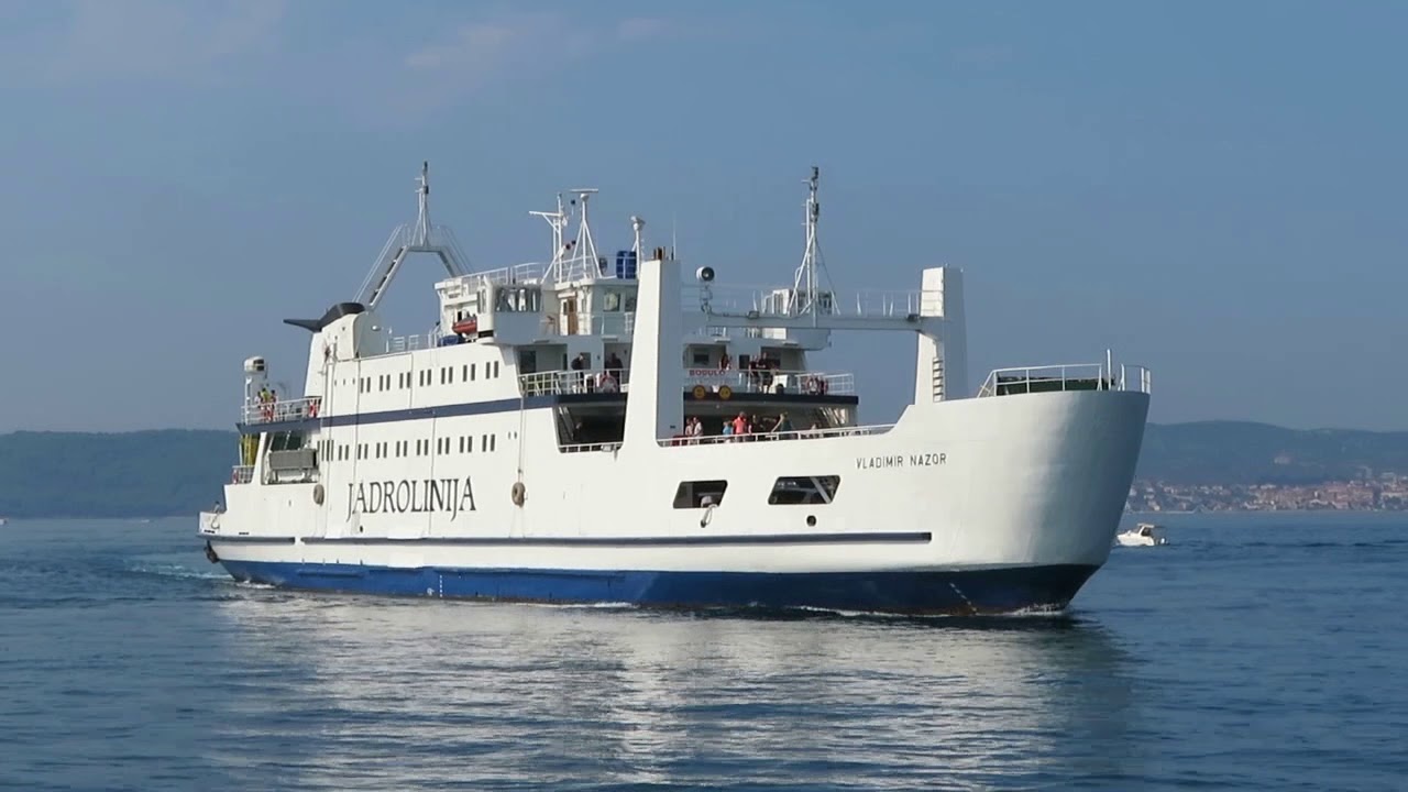 Arrival of ferry VLADIMIR NAZOR in Zadar, Croatia 10.8.2018 - YouTube