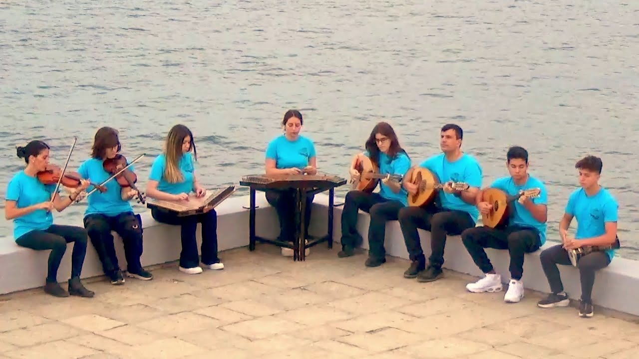 Τη θάλασσα τη γαλανή - Δρόμοι της Θάλασσας - YouTube