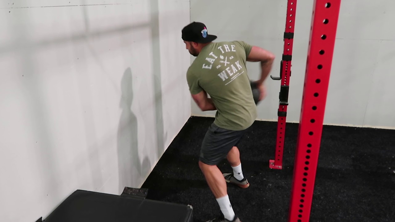 Transverse Med Ball Throws UAP - YouTube