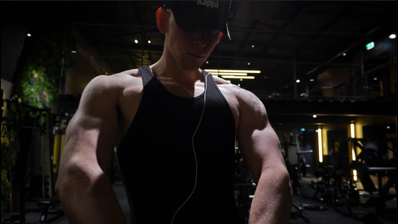 Minecraft Steve Arms - YouTube