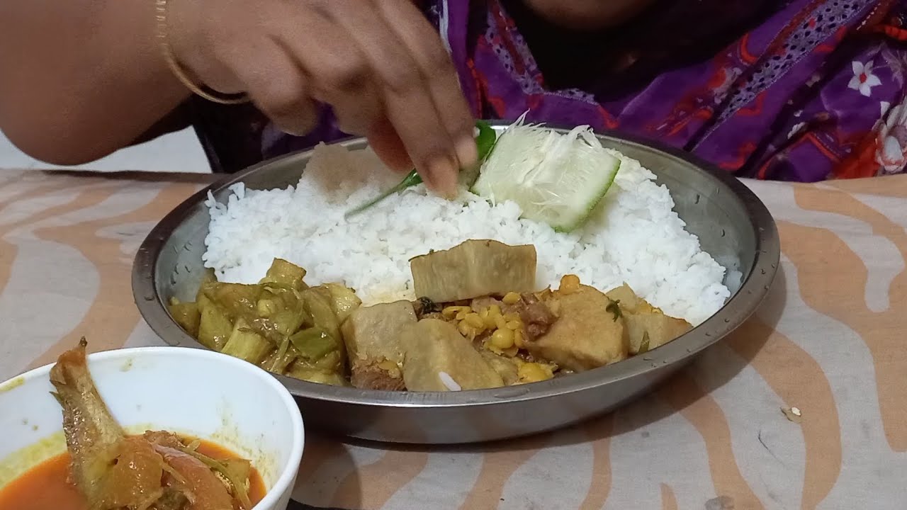 Eatingshow-Rice,Fish Curry,Kouco Sak,Beef Kouco Bicir Torkari.New Food ...