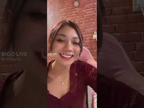 KAKA LATYH LIVE PAKE KEBAYA MERAH TOKET KELIATAN MULUS