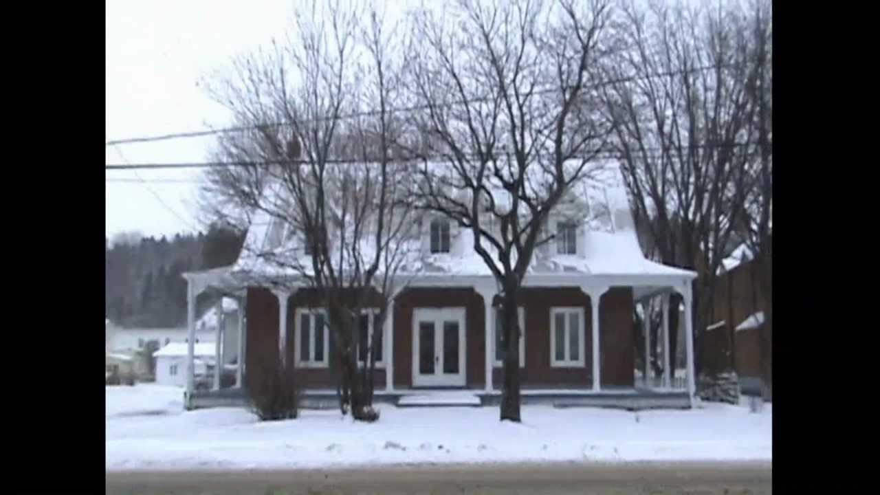 Vive le Québec! Tabarnak. - YouTube