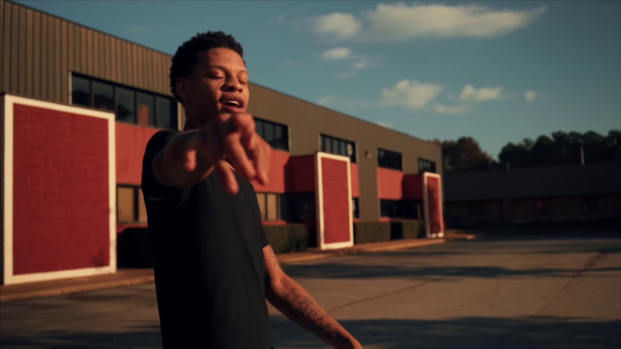 Mont Dinero - Whilin ( official music video ) - YouTube