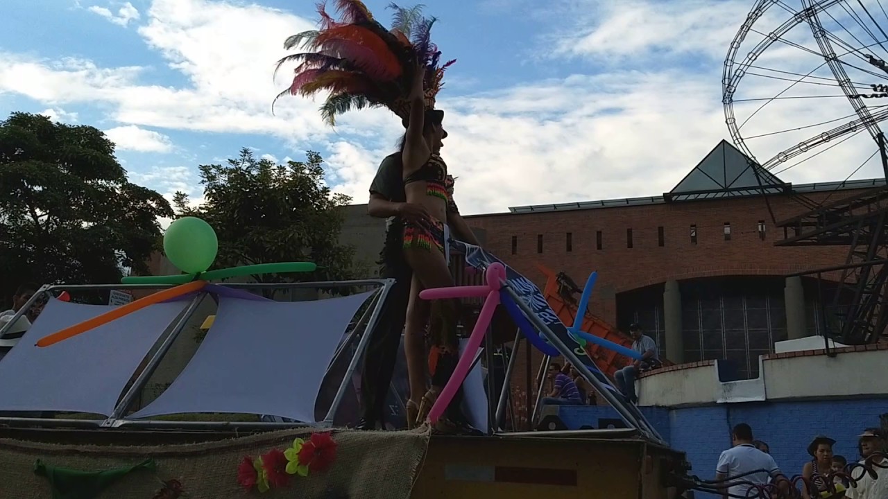 Hanna Katherine Pinilla – Señorita Container City - YouTube