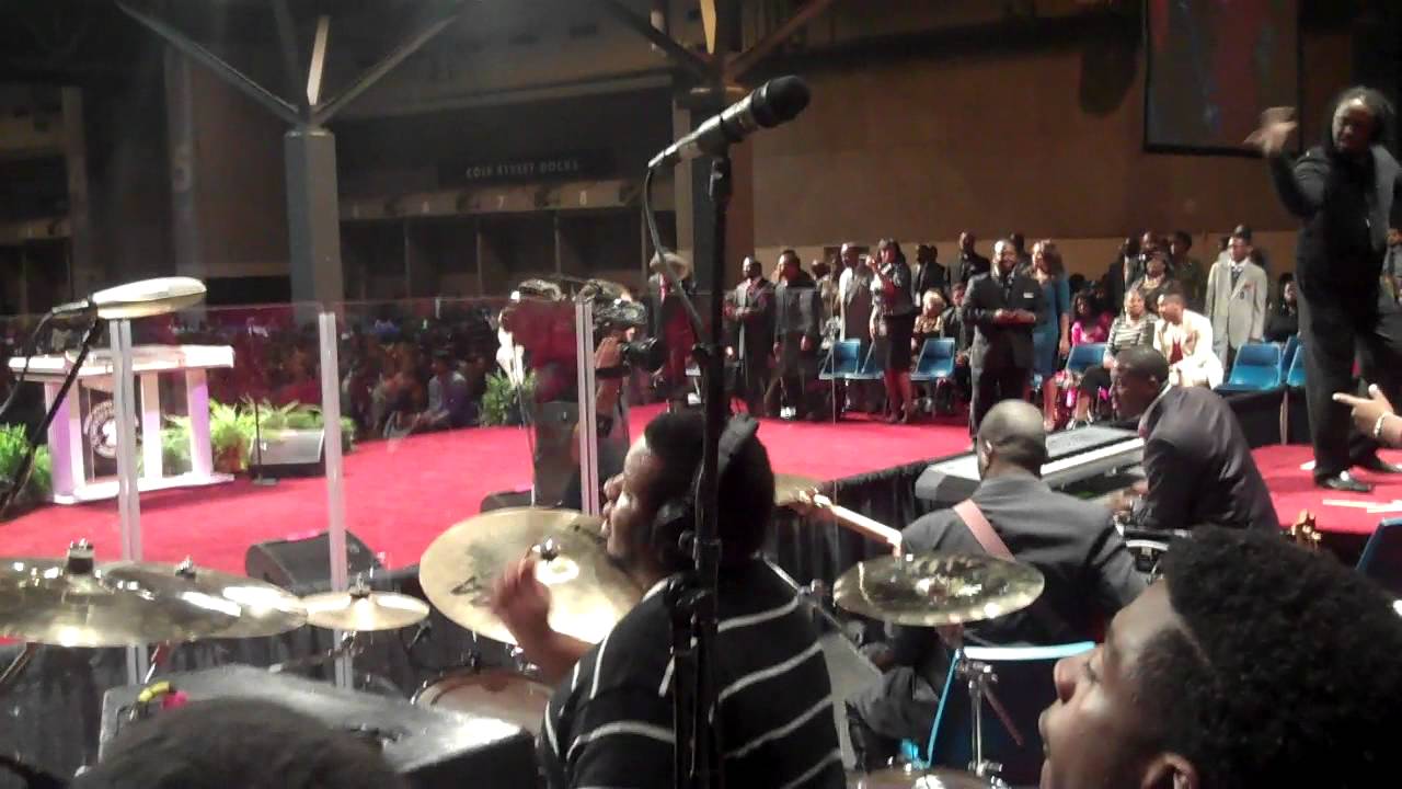 Bishop Richard "Mr. Clean" White I'm Glad - 104th COGIC Holy ...