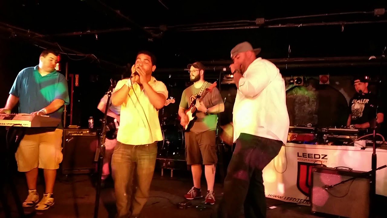 The Metro - The Throwback (Middle East, Boston 6/28/14) - YouTube