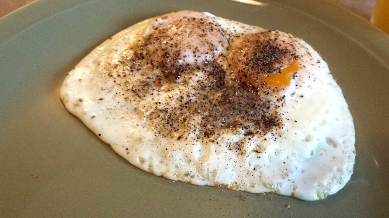 Half Fried Egg Recipe - YouTube