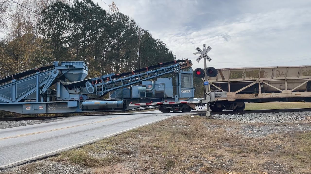 NS #9830 Empty Gravel train on Williams Road in Columbus, GA - YouTube