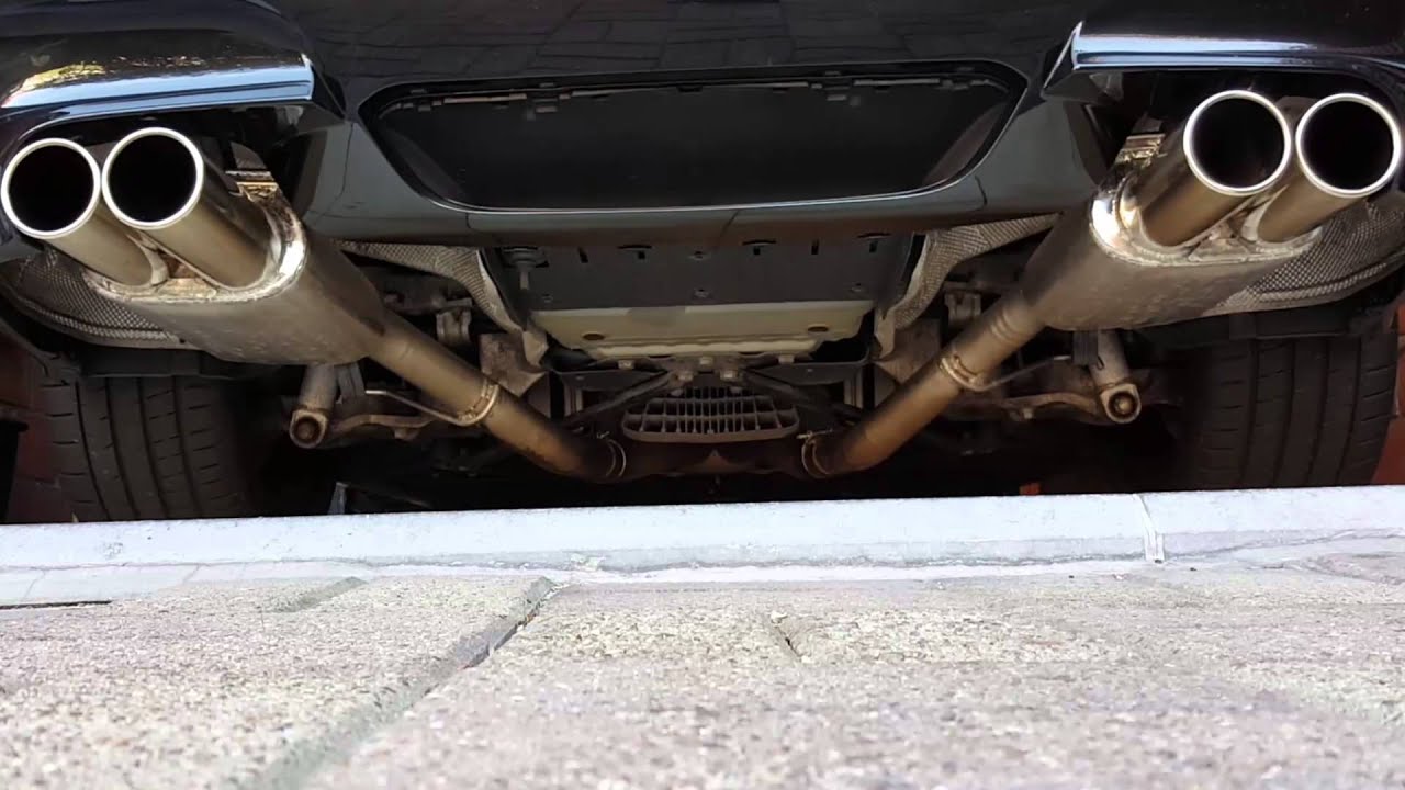 BMW E61 M5 Hayward and Scott rear boxes Soundclip - YouTube