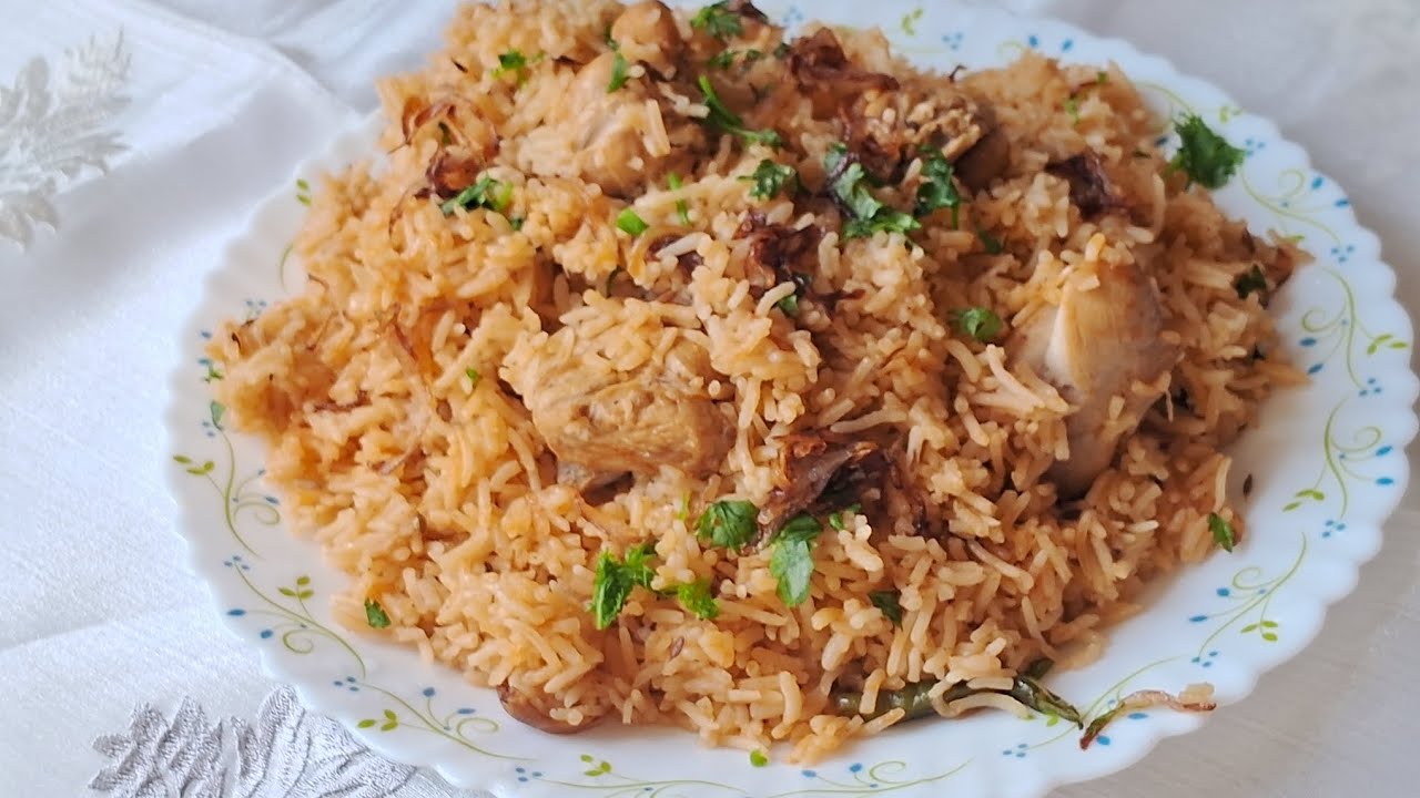 Chicken Yakhni Pulao Recipe | Huma Recipe. - YouTube