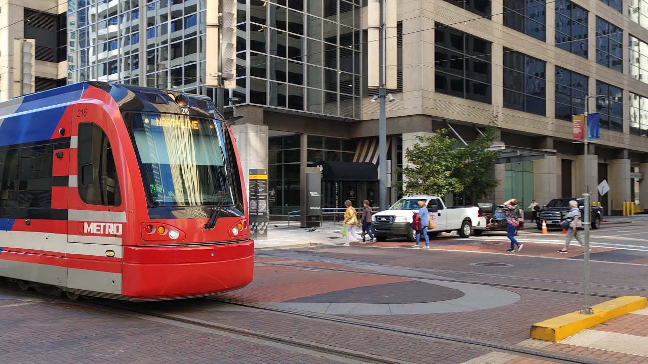 Public transport in Houston - YouTube