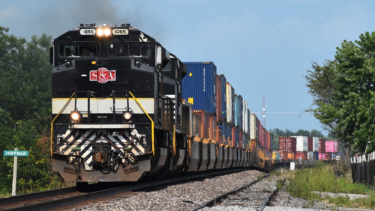 Savannah & Atlanta Heritage Unit Leads NS 224 - YouTube