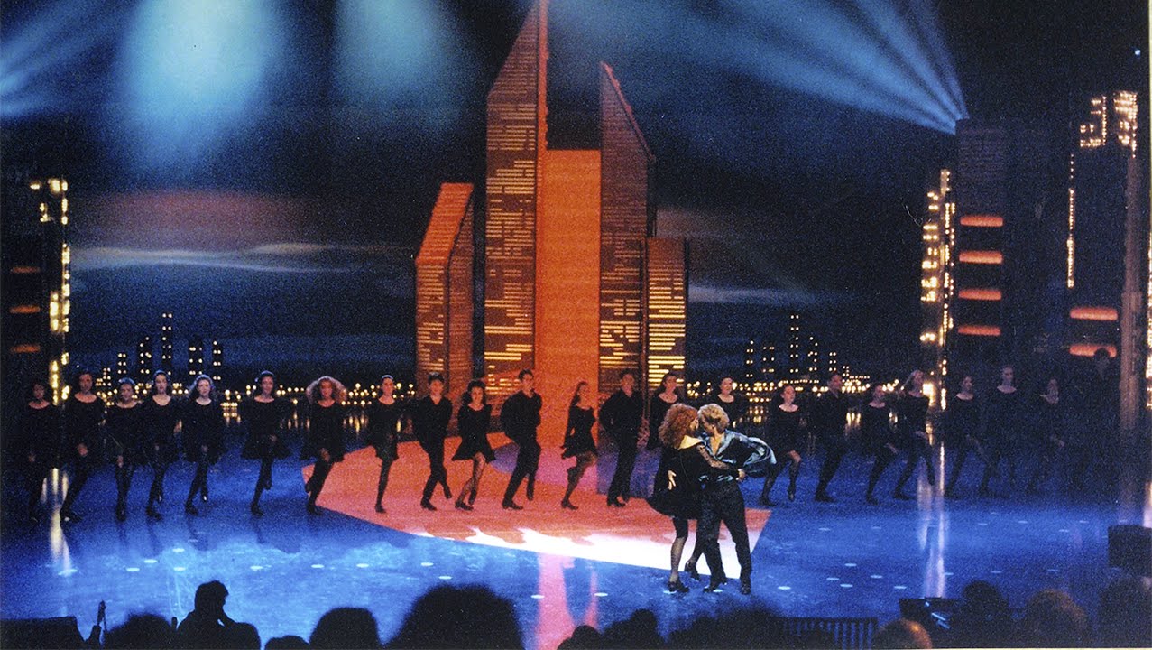 Riverdance - 1994 Eurovison Song Contest - YouTube