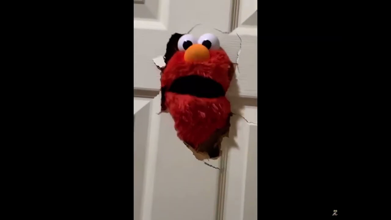 Elmo breaks the door - YouTube