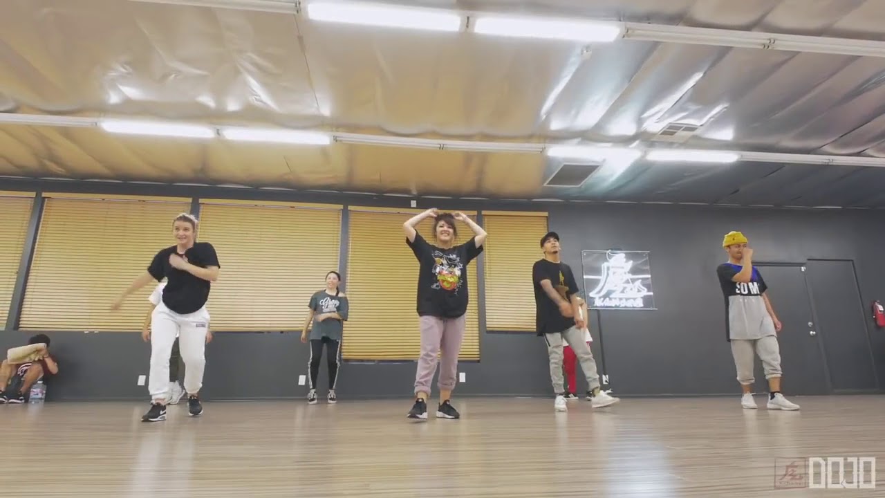 Su Whoop kinjaz Dojo with the lit choreo - YouTube