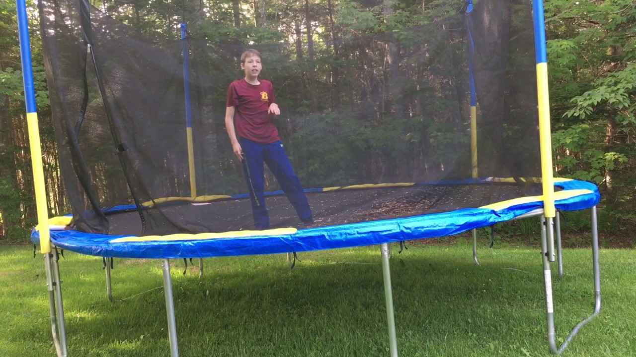 How to BACKFLIP on a trampoline! *EASY* - YouTube