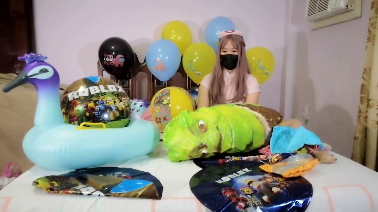 Minecraft balloons inflatables beachballs - YouTube