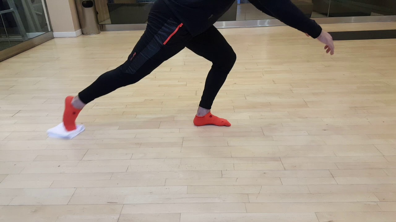 ENGLISH COACH - SINGLE LEG SWEEP SQUAT - YouTube