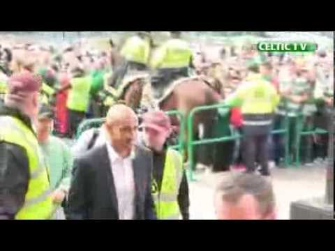 Celtic FC - Behind The Scenes Team Buses Arriving - YouTube