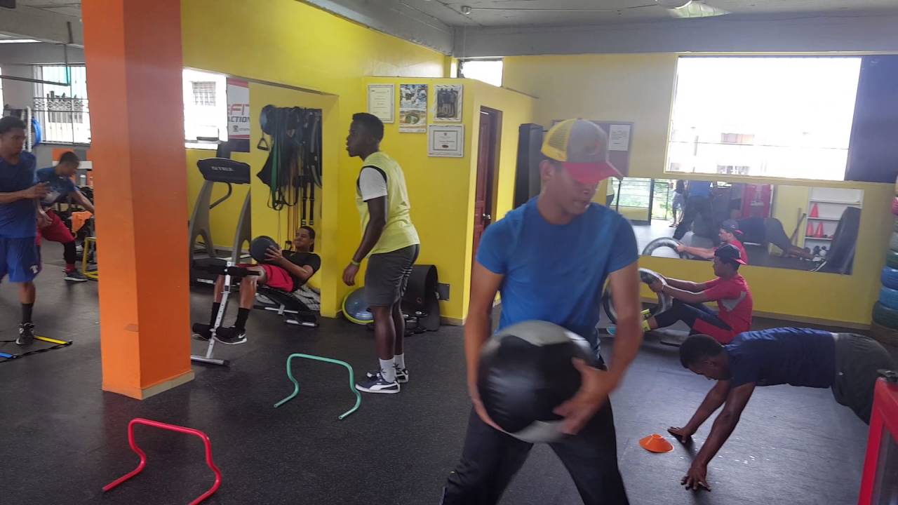 Baseball player cardio and agility training - YouTube
