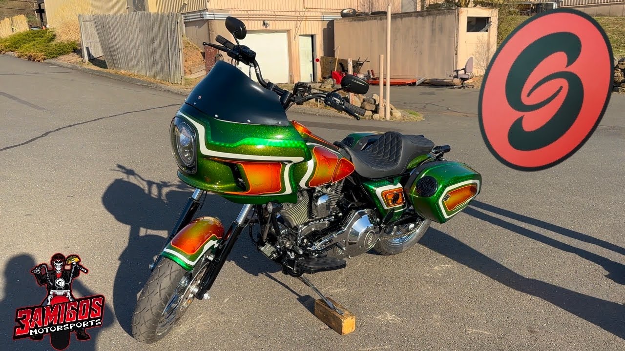 FXR Performance Bagger by Castor's Customs - YouTube