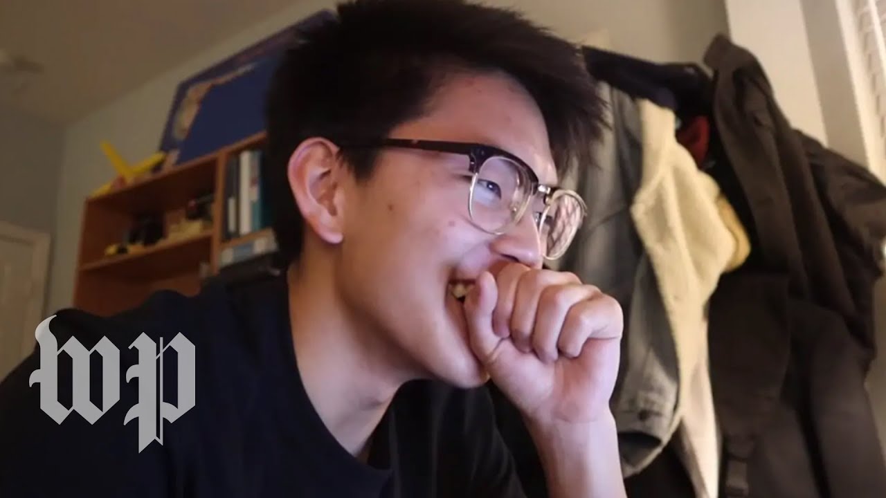 Students Post College Acceptances And Rejections For All To See students-post-college-acceptances-and-rejections-for-all-to-see