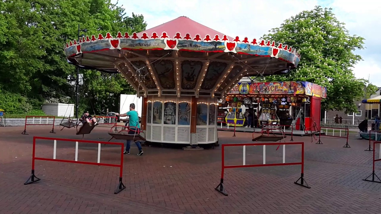 Zweefmolen kermis Grootegast j.Walda - YouTube