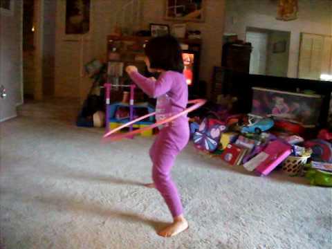 Amy playing long hola loop - YouTube