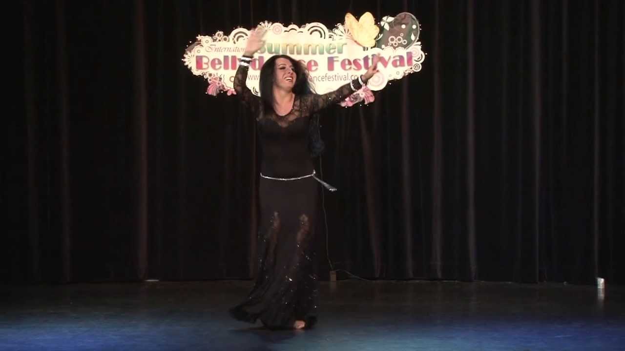 Daila - Summer Bellydance Festival 2013 - Iraqi Khaleegy Dance - YouTube