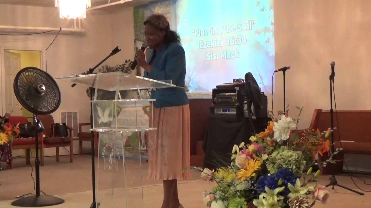 First Lady Charline Mack Preaching "Plowing The Soil" - YouTube