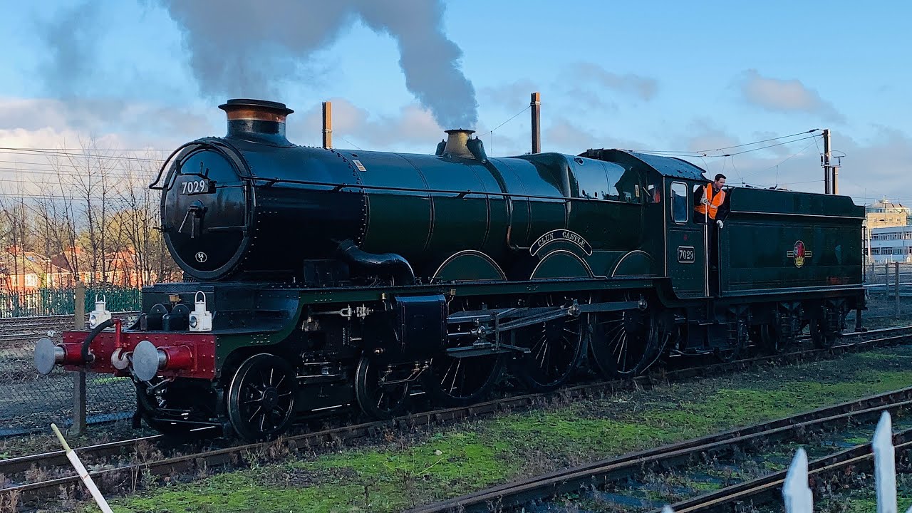 Clun Castle GWR 7029 At National Railway Museum York - YouTube