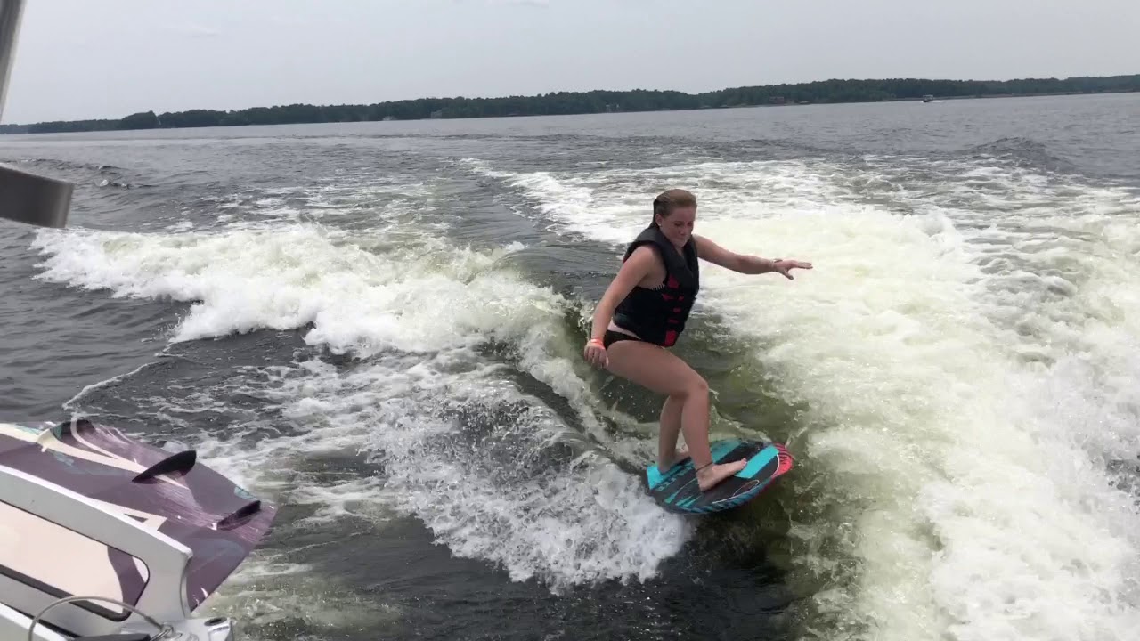 Yamaha 212X Wake Wedge - YouTube