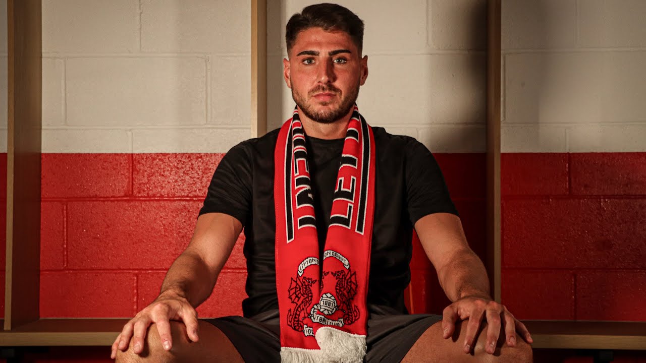 Dan Happe signs contract extension with Leyton Orient! - YouTube