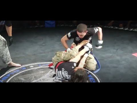 kız vs erkek gerçek kafes dövüşü amerikan ordusu turnuvasından