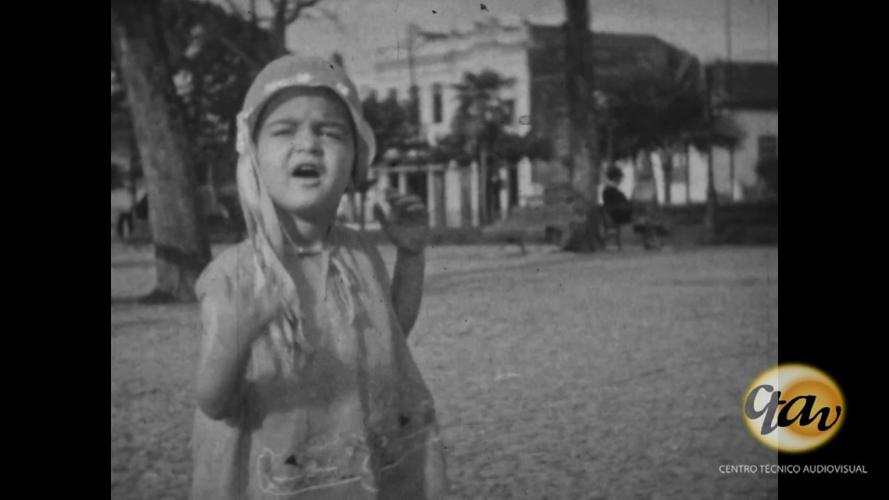 Isis Fernandes e sua família (1929) - YouTube