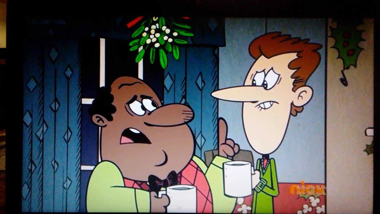 The Loud House - Lori Kisses Clyde (Clip) - YouTube
