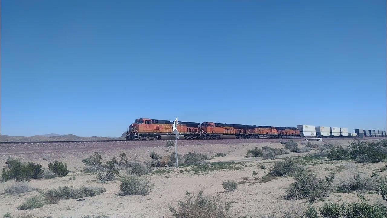 WB BNSF Domestic Intermodal/Port Stack Train At Nebo Ca! #bigbossrailfanner - YouTube