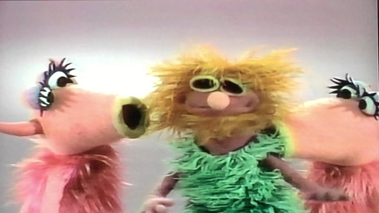 Los Muppets - Mana Mana - YouTube