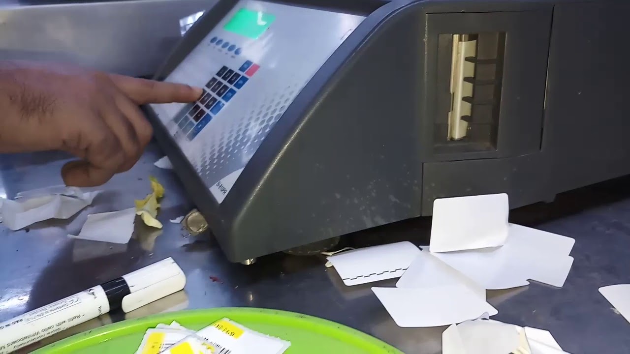 ESSAE WEIGHING SCALE TESTING WITH PLU LABEL ROLLS - YouTube