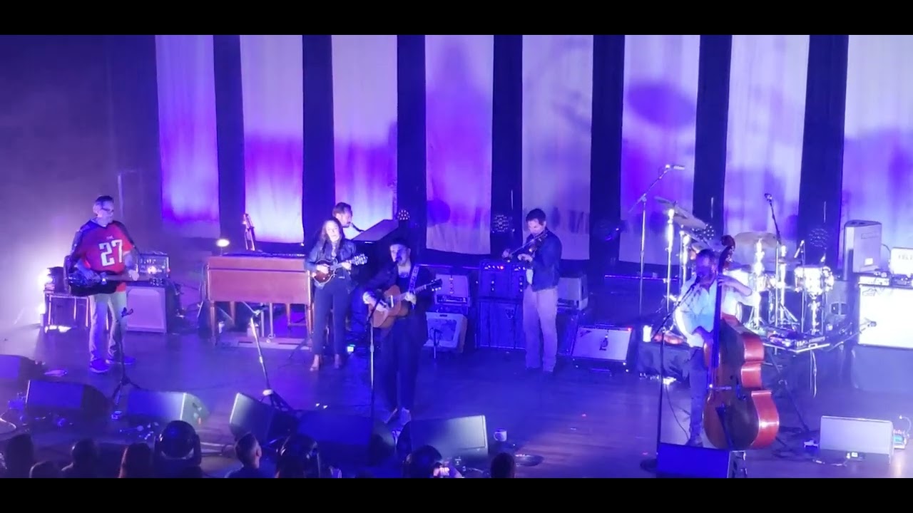 Mumford & Sons w/ Jerry Douglas, Ketch Secor "Ghosts That We Knew ...