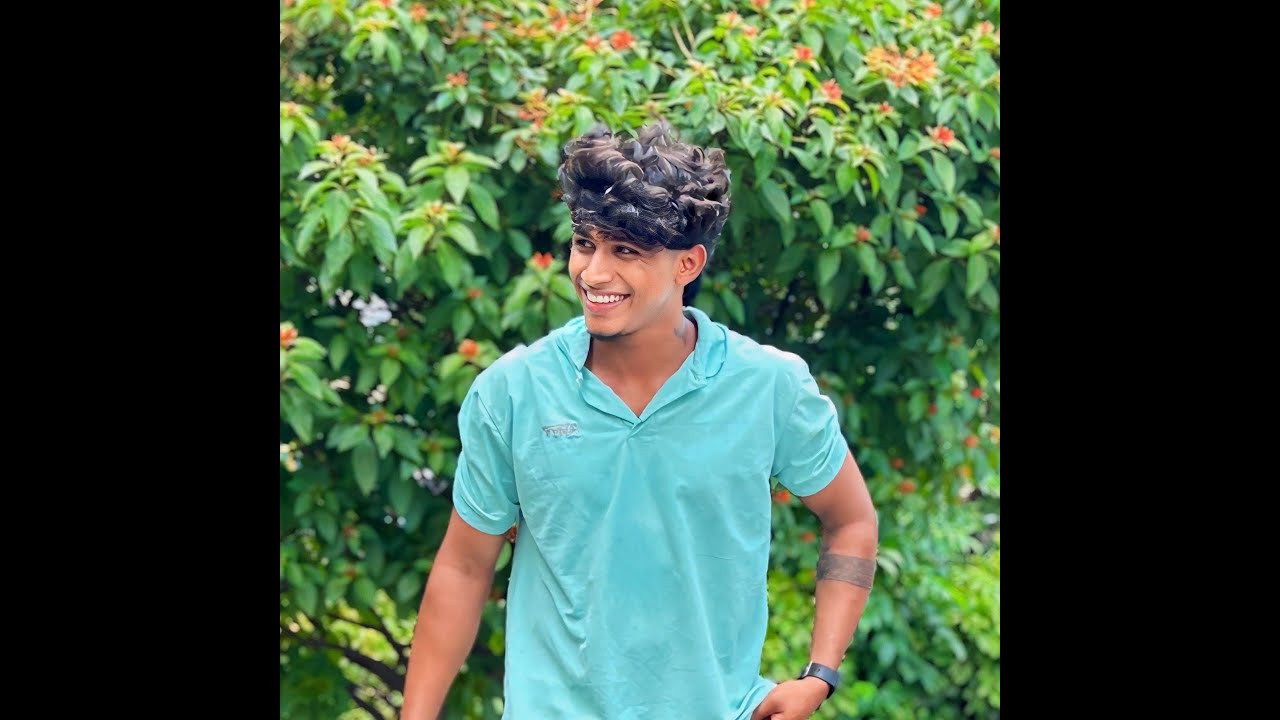 roopaneyy official on Live - YouTube