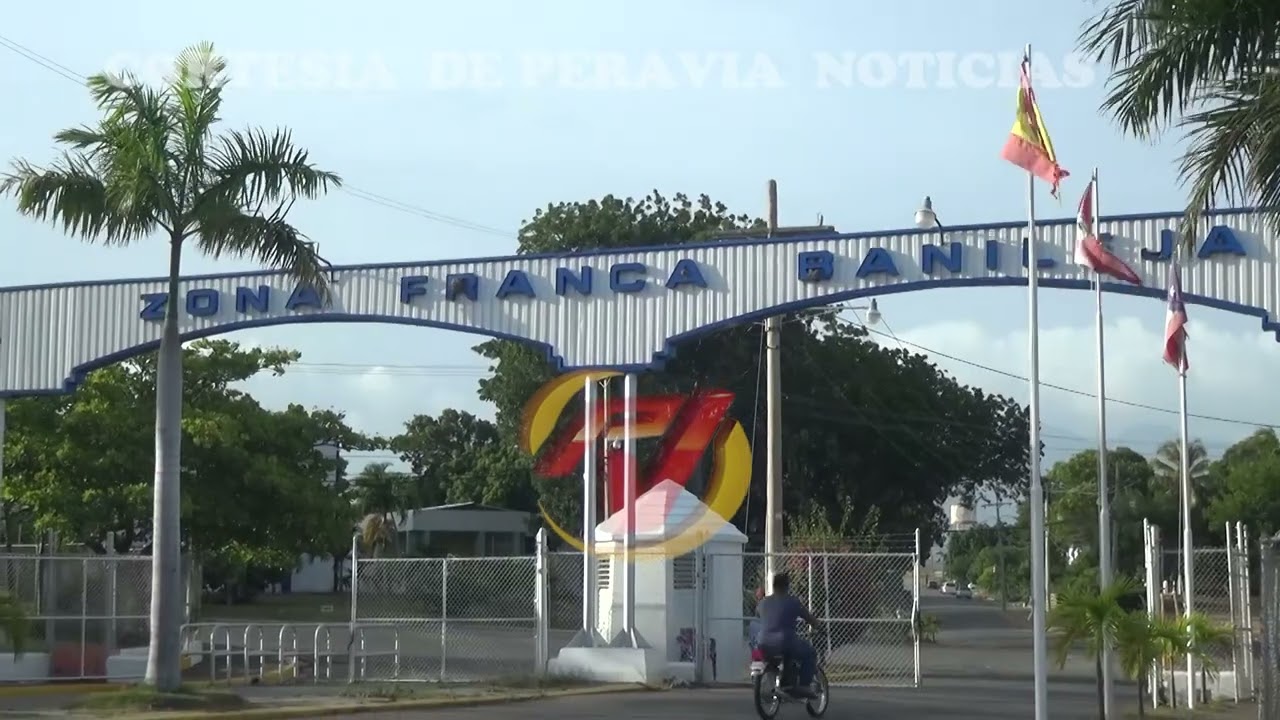 Zona franca banileja continua olvidada - YouTube