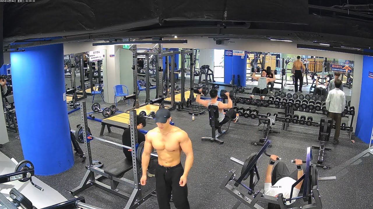 Muscular hunks in the gym under the monitor😍😍 - YouTube