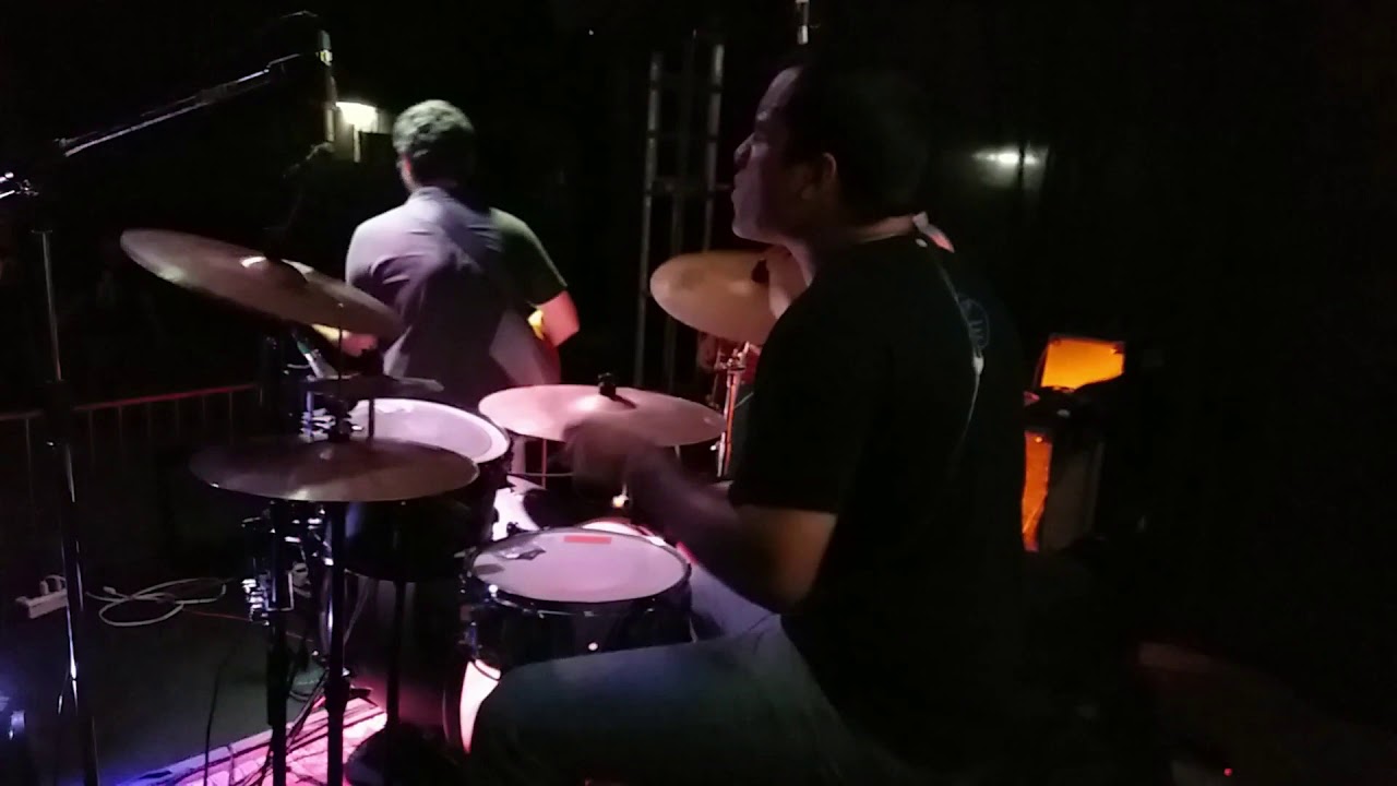 Señor Heme Aquí - Alcides Núñez Band. Drumcam Esteban Irrazábal - YouTube