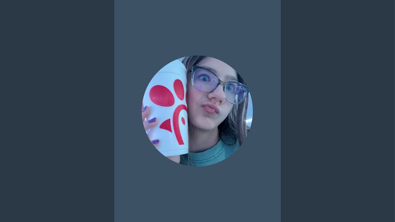 ℍ𝕒𝕕𝕝𝕖𝕪 is live w/ yapper juice (YOUTUBE I AM OVER 13) - YouTube