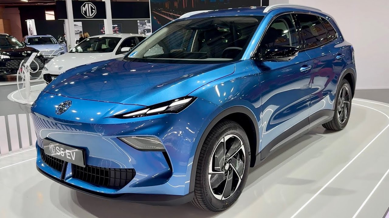 New MG S5 EV (2025) - FIRST LOOK & visual REVIEW (European model) - YouTube